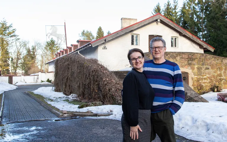 Valge Hobu trahter tähistab oma 45. sünnipäeva: peo tõmbavad käima ...