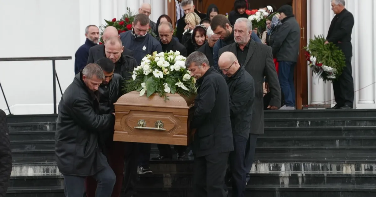 Suspected killer of underworld leader taken into custody
