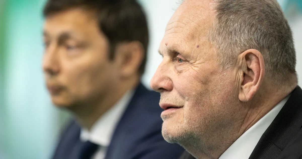 FOTOD JA VIDEO EKREst lahkunud Peeter Ernits astus Keskerakonda