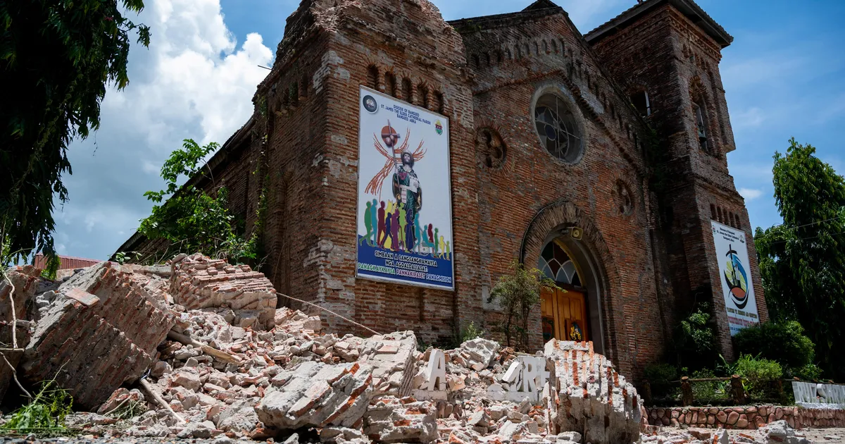 Filipiinide keskosa raputas tugev maavärin